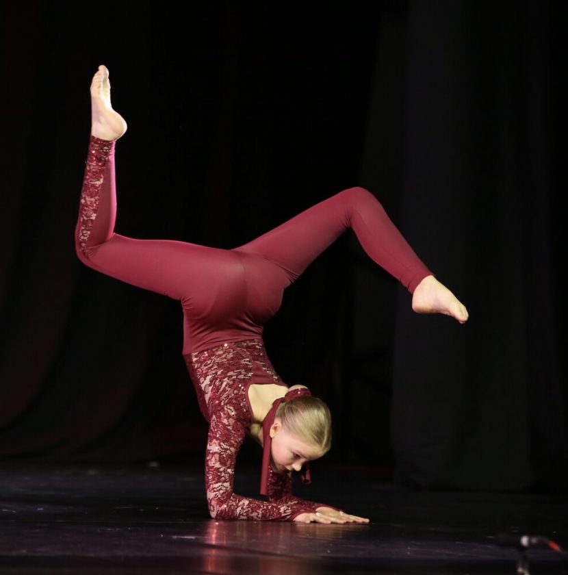 Acro – Performing Arts Academy Wales